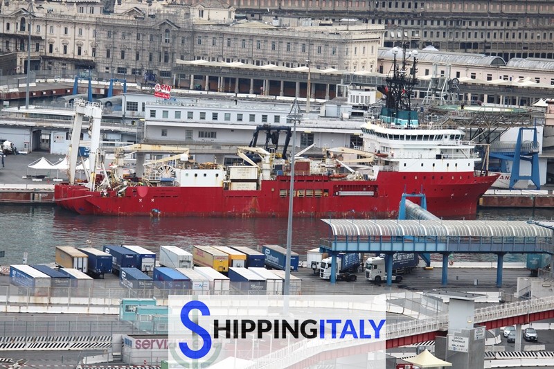 La nave posacavi CS Recorder in porto a Genova pronta al progetto ...