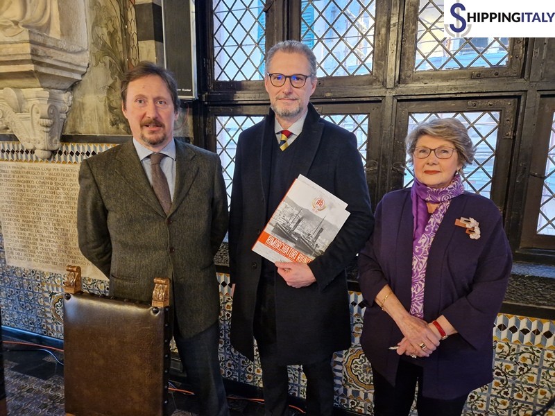 Presentato il nuovo libro sul centenario di Rimorchiatori Riuniti ...