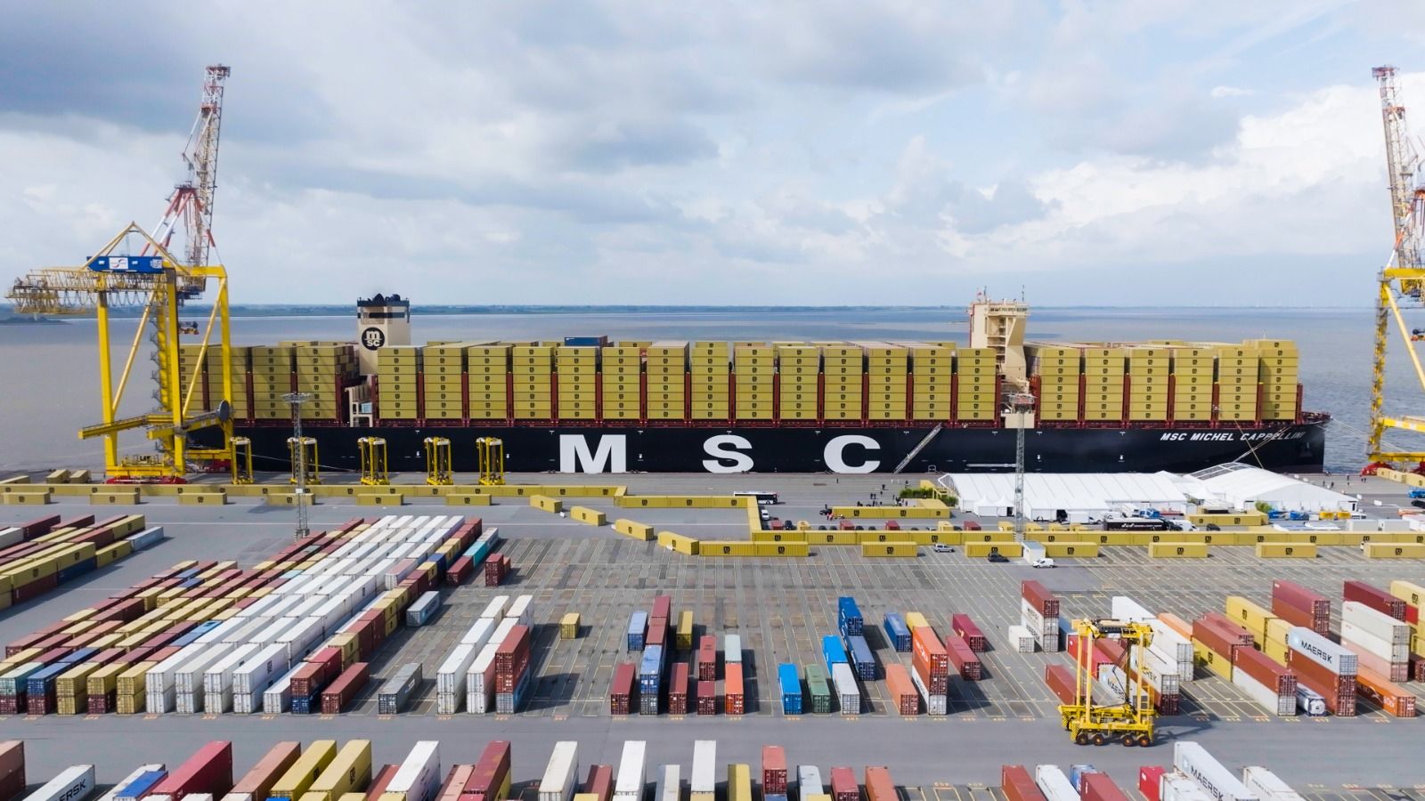 Msc ha battezzato la portacontainer con maggiore capacità di stiva al ...