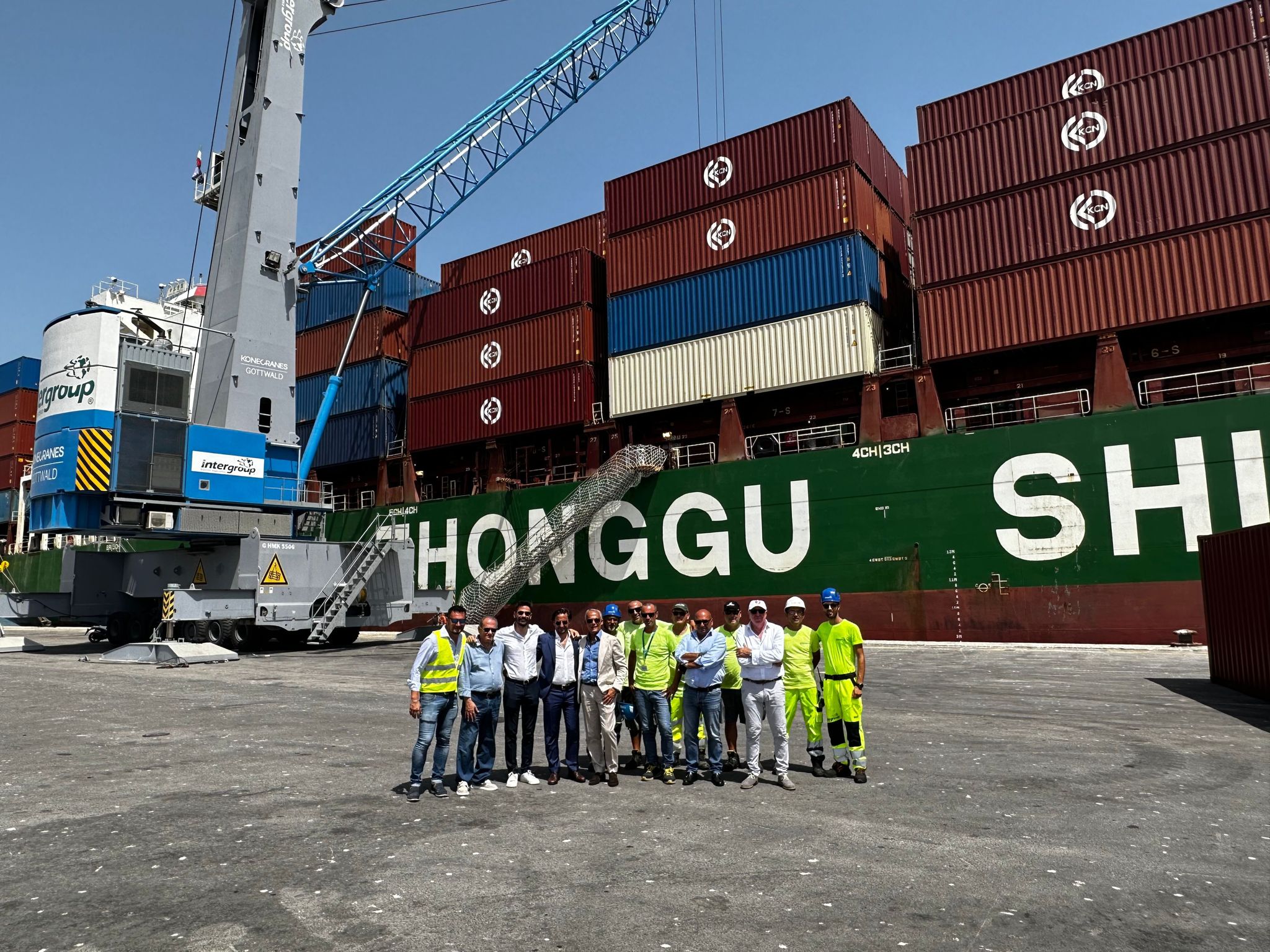 Debutto nei container per il porto di Gaeta con il primo scalo di una ...