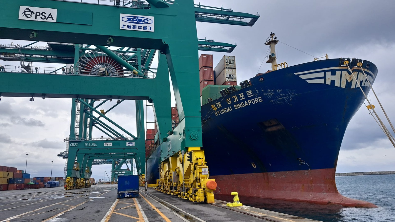 Arrivata a Genova la prima nave del nuovo servizio Fim di Hmm ...