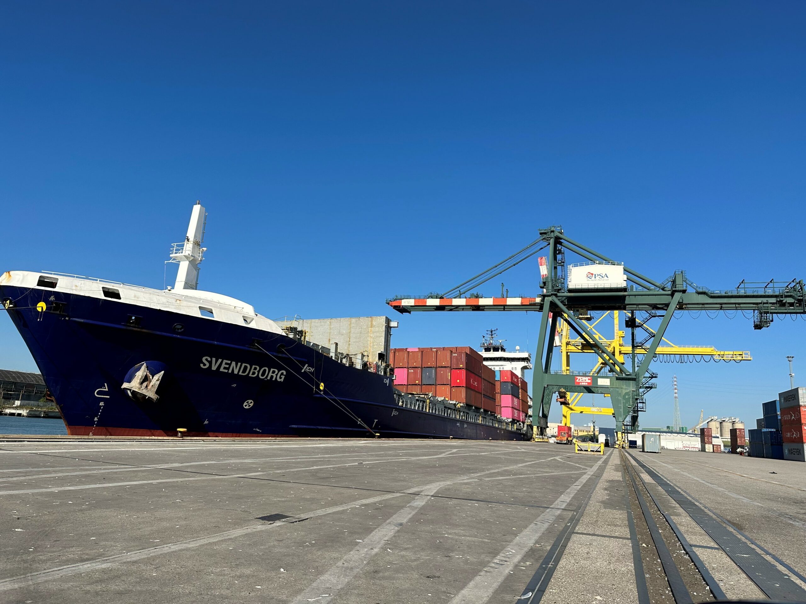 One ufficializza la rotta via Capo di Buona Speranza del servizio India ...