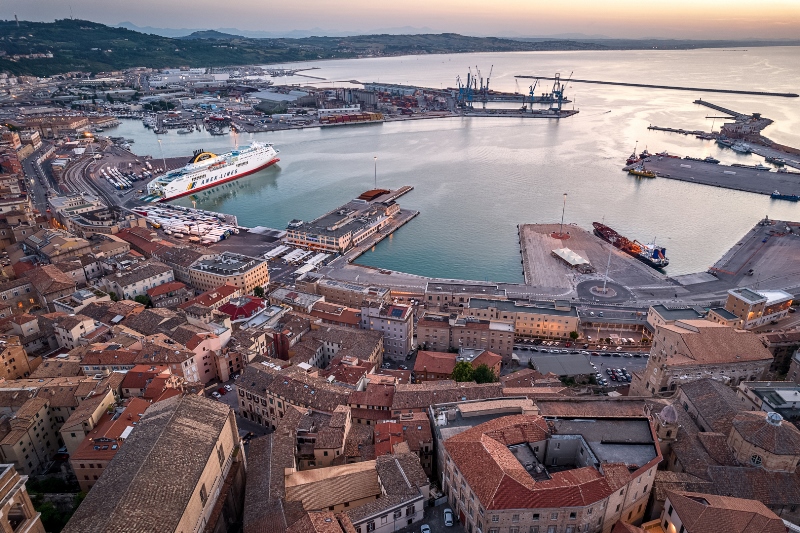 Crescerà del 50% la pianta organica della port authority di Ancona ...