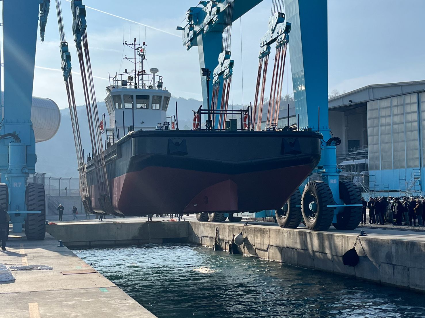 Varata dal cantiere savonese Eurocraft la nuova nave Porto Vado X per ...