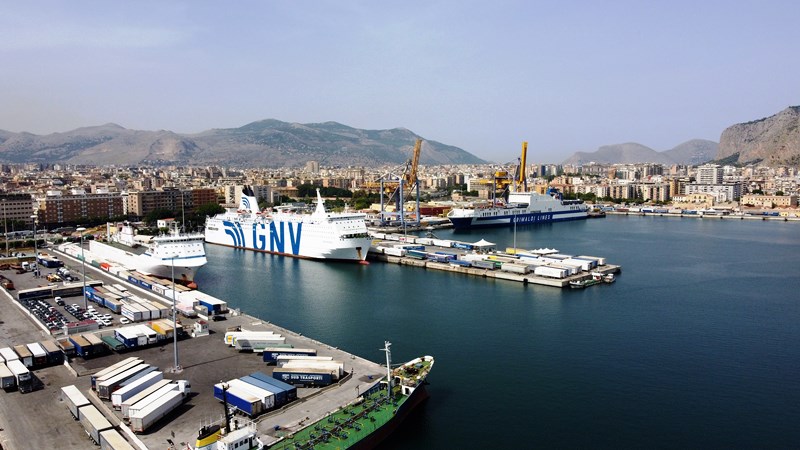 Traffici 2023 di Palermo a livelli record grazie a rotabili, container ...