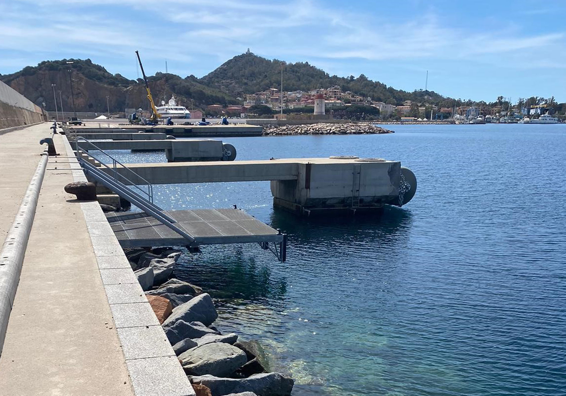 Con la riapertura del Molo di Levante il porto di Arbatax torna ...