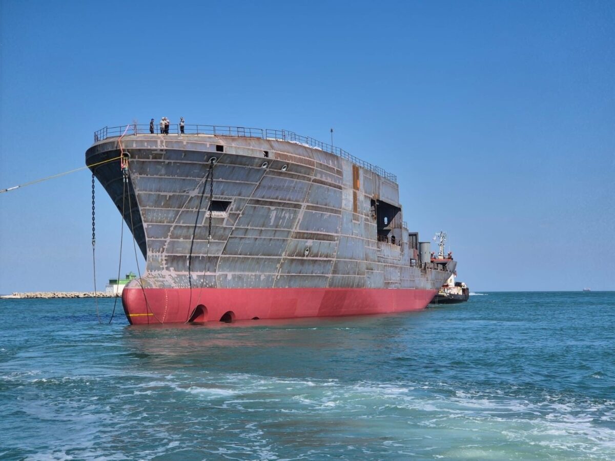 Varato a Venezia lo scafo della nuova Nave Olterra della Marina ...