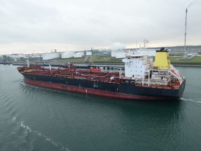 Calisa ha rilevato la tanker Allegra da Premuda che intanto cede un ...