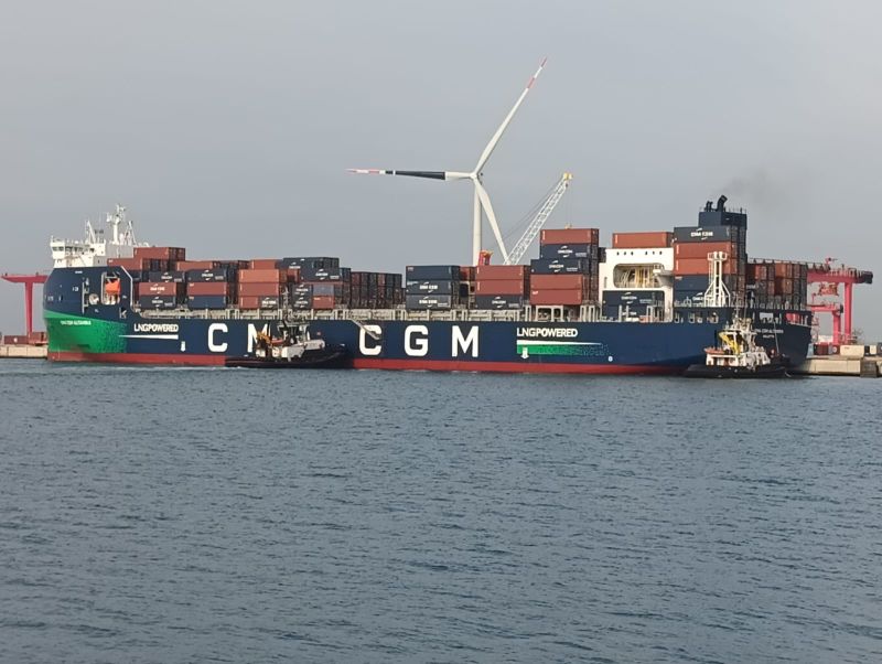 Primi scali italiani in Adriatico per le nuove navi dual fuel di Cma ...