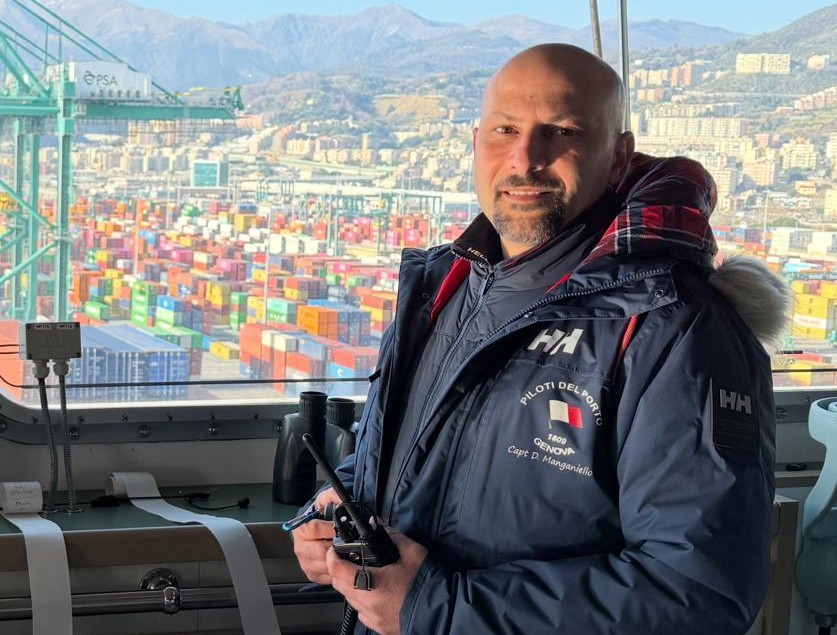 David Manganiello è il nuovo Capo Pilota del porto di Genova - Shipping ...